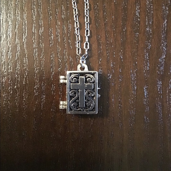 Jewelry | Silver Bible Openable Locket 18 In Chain | Poshmark